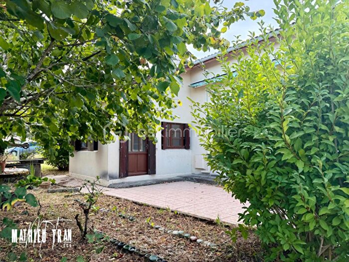 Maison à vendre - Coutras - 3 pièces - 2 chambres