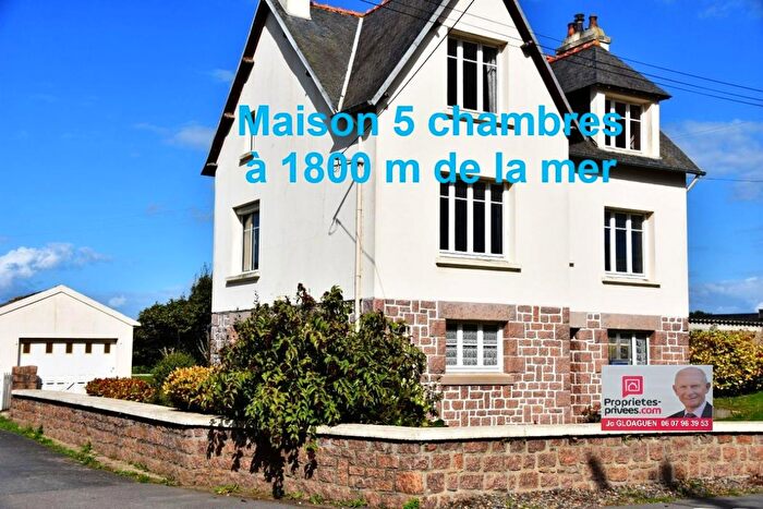 Maison à vendre - Penvénan - 8 pièces - 5 chambres
