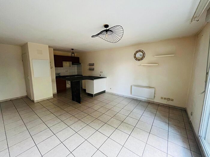Villefranche-sur-Saône, Centre-ville - Appartement 2 pièces à louer