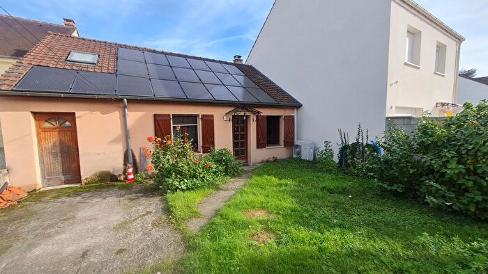 Maison 6 pièces à Osny, Liviliiers, Ennery, Zone Commerciale l'Oseraie, à vendre