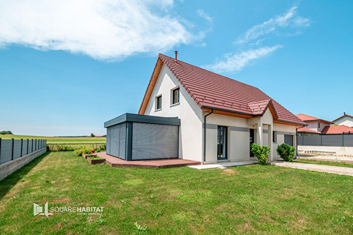 Maison 6 pièces à Levier, à vendre