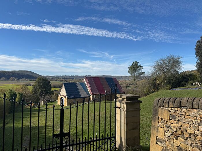 Maison à vendre - Castels - 5 pièces - 3 chambres