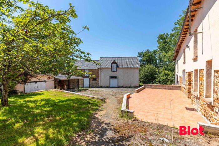 Saint-Aubin-d'Aubigné - Maison 3 pièces à vendre