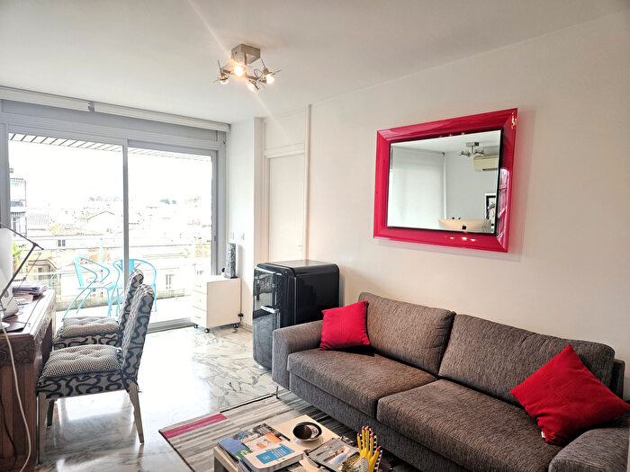 Appartement 2 pièces à Nice, Centre-ville, à vendre