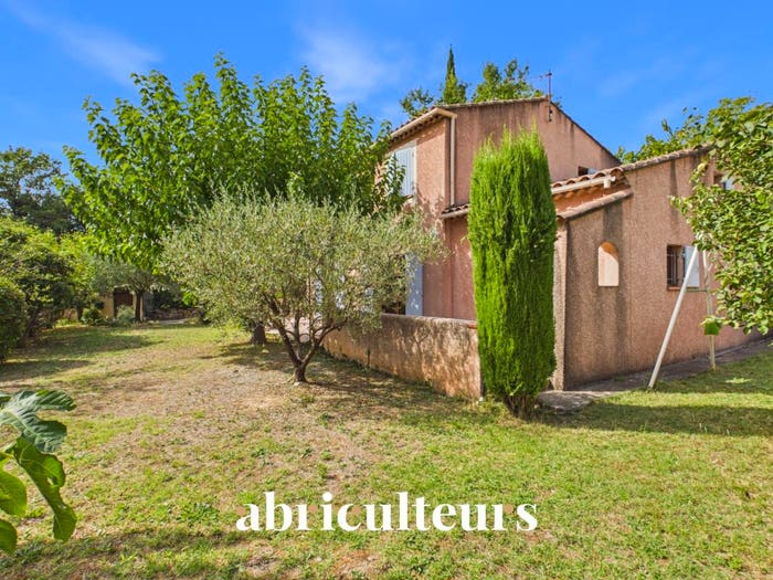 Maison 6 pièces à vendre à Puyloubier