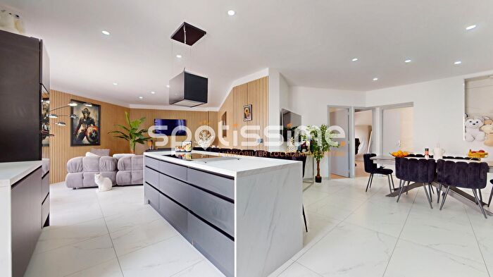 Agde, La Ville : Appartement 3 pièces à vendre