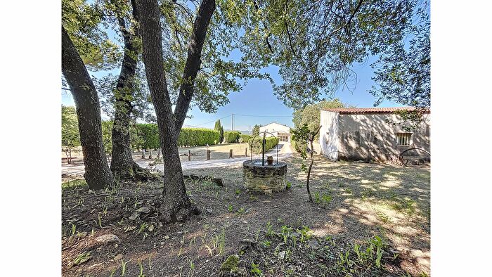 Maison à vendre - Trets - 6 pièces - 5 chambres