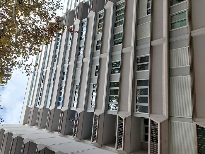 Appartement à louer - Lyon e , Villette, Paul Bert - 3 pièces - 2 chambres