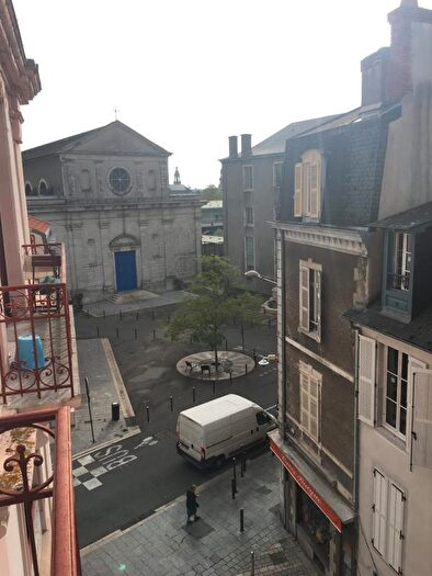 Appartement à vendre - Pau, Centre-ville - 2 pièces - 1 chambre