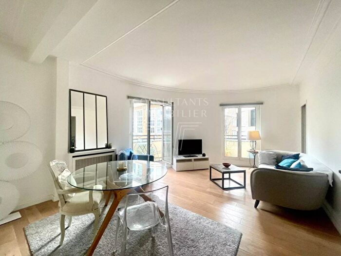 Appartement 4 pièces à louer à Auteuil Nord, Paris 16ème arrondissement