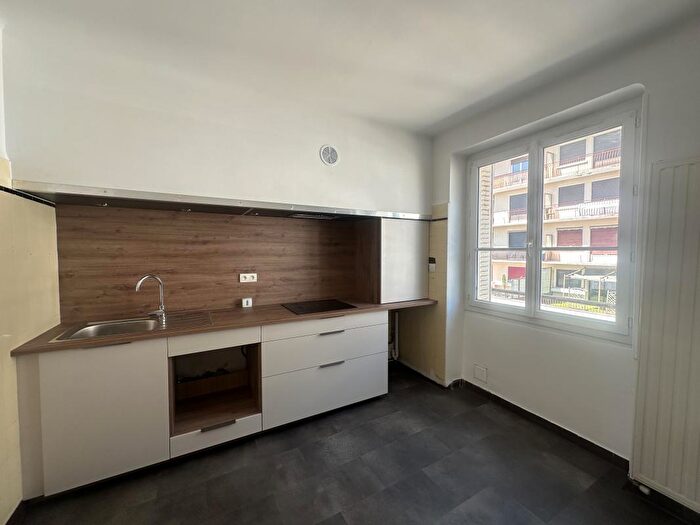 Rodez, Amphithéatre - Appartement 4 pièces à louer