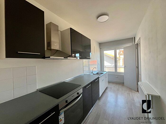 Le Marais-Les Canaux, Riorges : Appartement 2 pièces à louer