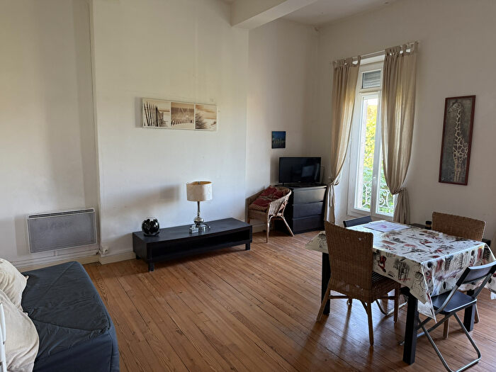 Appartement à louer - Auch, Faubourgs - 1 pièce