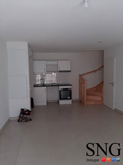 Appartement à louer - Hôpital, Nîmes - 4 pièces - 3 chambres