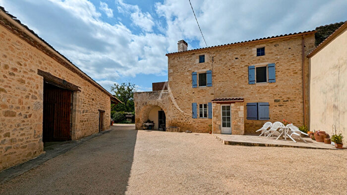 Maison à vendre - Saint-Front-sur-Lémance - 4 pièces - 2 chambres