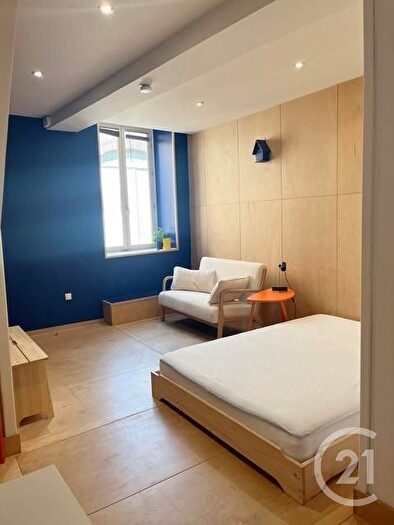 Riom, Centre-ville : Appartement 1 pièce à louer