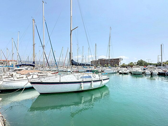 Appartement à vendre - La Seyne-sur-Mer, Est - 3 pièces - 2 chambres