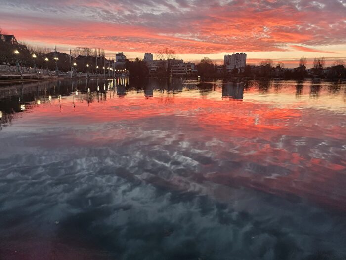 Appartement à vendre - Enghien-les-Bains - 5 pièces - 3 chambres