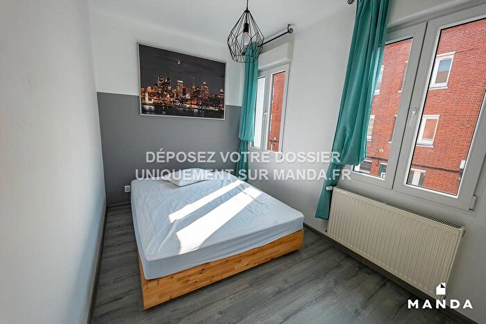 Appartement à louer - Caulier, Lille - 4 pièces - 4 chambres