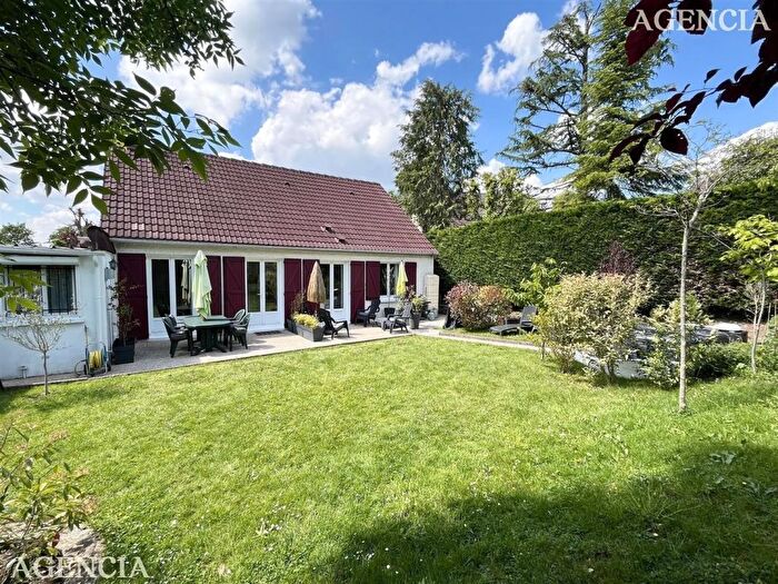 Maison 6 pièces à Pontault-Combault, à vendre