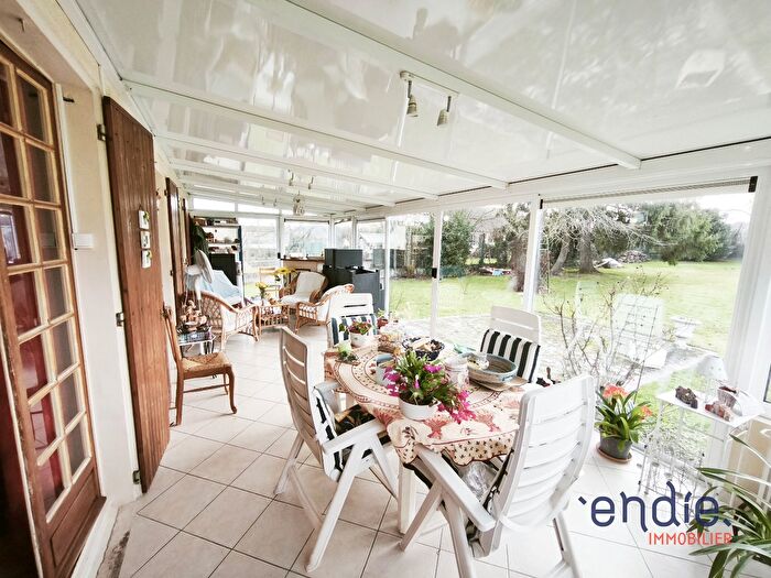 Maison à vendre - Pierrefitte-en-Beauvaisis - 6 pièces - 3 chambres