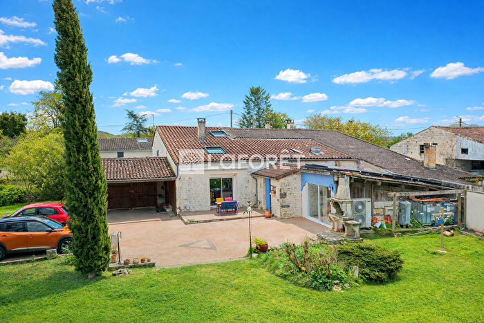 Maison 5 pièces à vendre à Saint-Georges-des-Coteaux