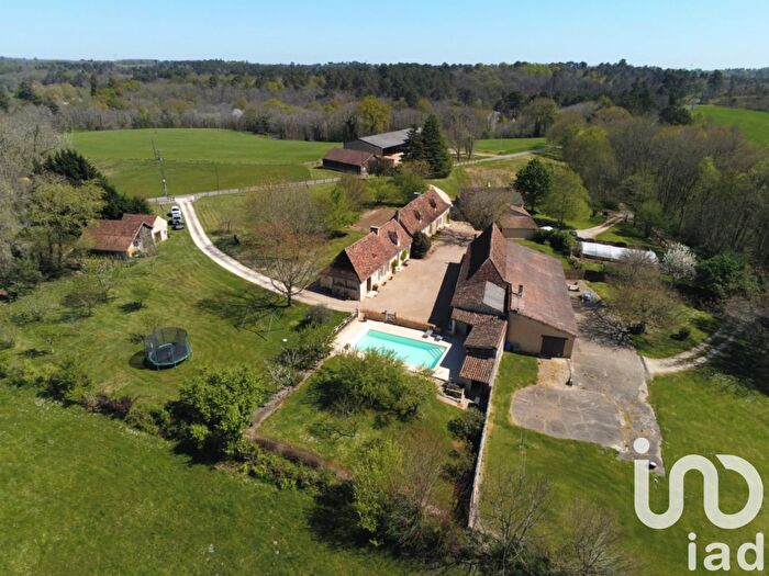 Maison à vendre - Campsegret - 1 pièce - 5 chambres