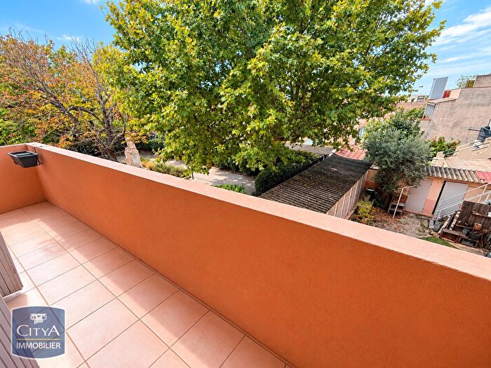 Rognac : Appartement 2 pièces à louer