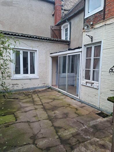 Châteauneuf-sur-Cher - Maison 7 pièces à vendre