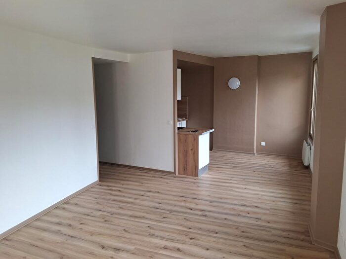 Rumilly, Centre-ville - Appartement 1 pièce à louer