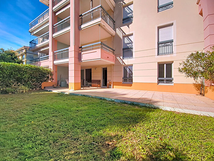 Appartement à vendre - Fréjus, Saint-Aygulf - 3 pièces - 2 chambres