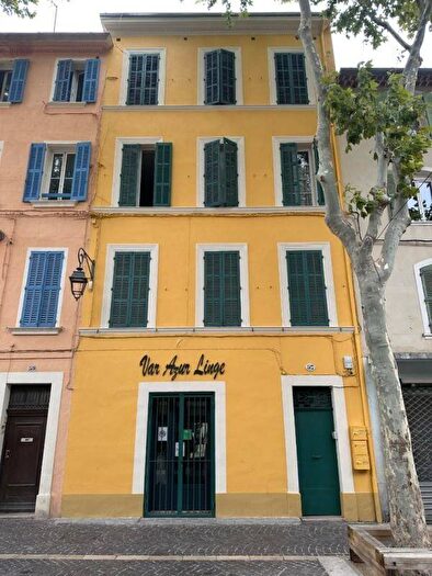 Appartement à louer - Centre Ville-Peyron, La Seyne-sur-Mer - 2 pièces - 1 chambre