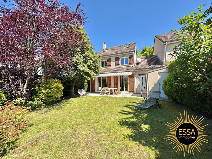 Noisy-le-Roi : Maison 7 pièces à vendre