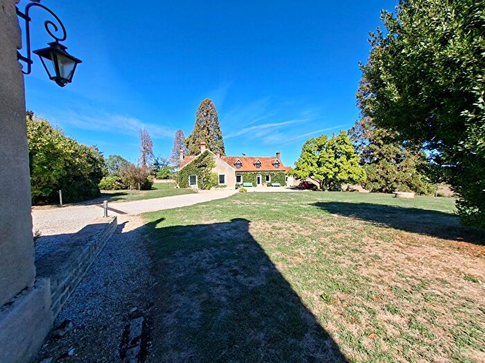 Marly-sur-Arroux : Maison 5 pièces à vendre
