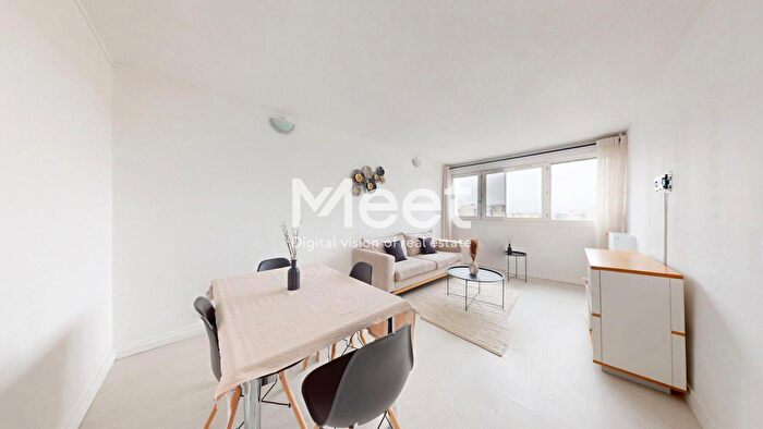 Vitry-sur-Seine, Centre-ville : Appartement 2 pièces à louer