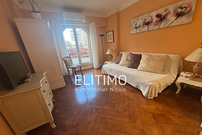 Appartement 1 pièce à louer - Nice, Carré d'or