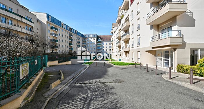 Appartement à vendre - Poissy, Foch, Les Sablons - 2 pièces - 1 chambre