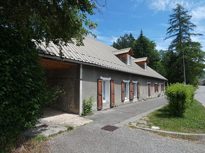 Maison à vendre - Le Dévoluy, Saint-Étienne-en-Dévoluy - 8 pièces - 5 chambres