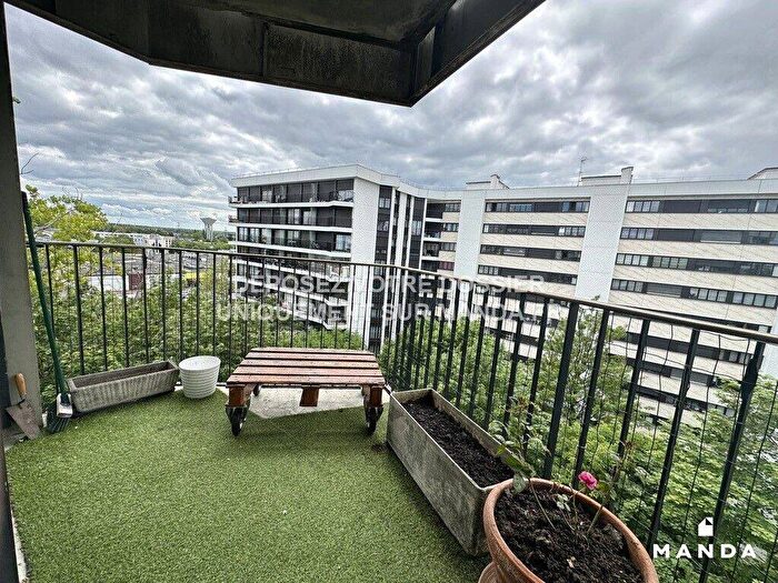 Appartement à louer - Grigny - 6 pièces - 5 chambres