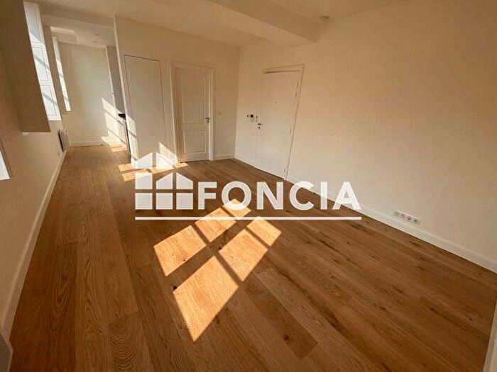 Appartement 1 pièce à louer à Rechèvres-Bas Menus-Boulevard, Chartres