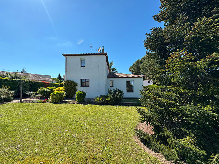 Maison à vendre - Royan, La Garenne - 6 pièces - 4 chambres