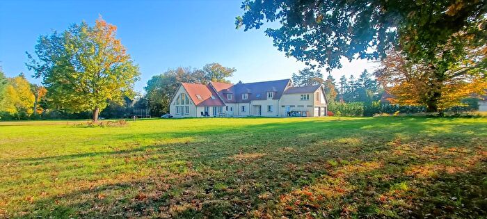 Maison à vendre - Verneuil-sur-Avre - 11 pièces - 6 chambres