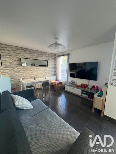 Corbeil-Essonnes, Tarterêts : Appartement 2 pièces à louer