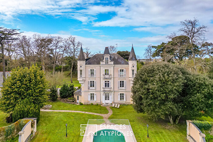 Maison à vendre - Angers, Roseraie - 10 pièces - 5 chambres