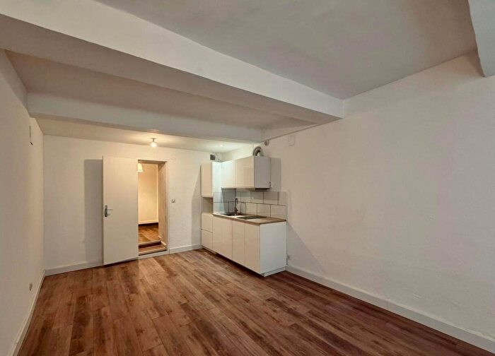 Appartement à louer - Centre Ville, Aix-en-Provence - 1 pièce