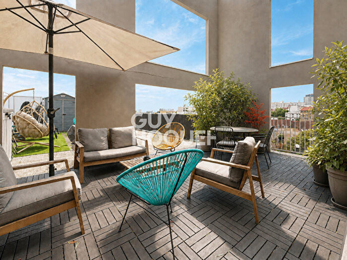 Colombes, Europe : Appartement 6 pièces à vendre
