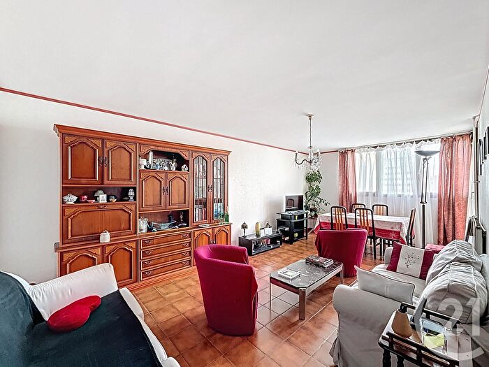 Appartement à vendre - Bobigny, Centre-ville - 4 pièces - 3 chambres