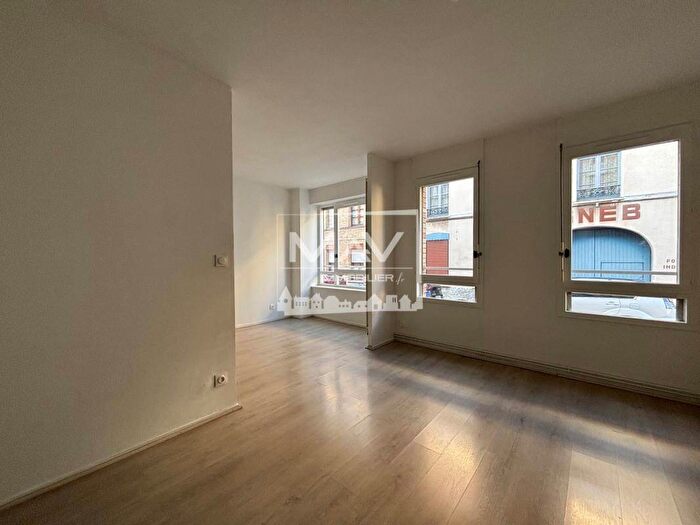 Appartement à louer - Centre Ville, Saint-Omer - 4 pièces - 3 chambres