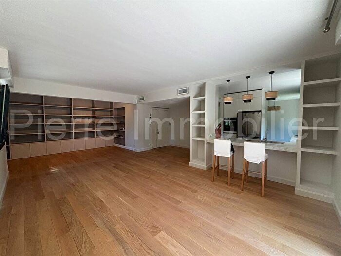 Appartement 4 pièces à louer à Centre Ville, Aix-en-Provence
