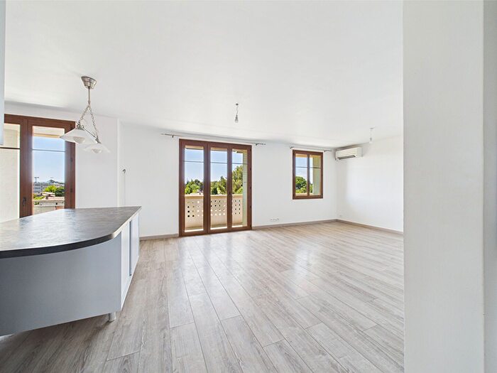 Appartement à vendre - Avignon, Saint-Ruf - 3 pièces - 2 chambres